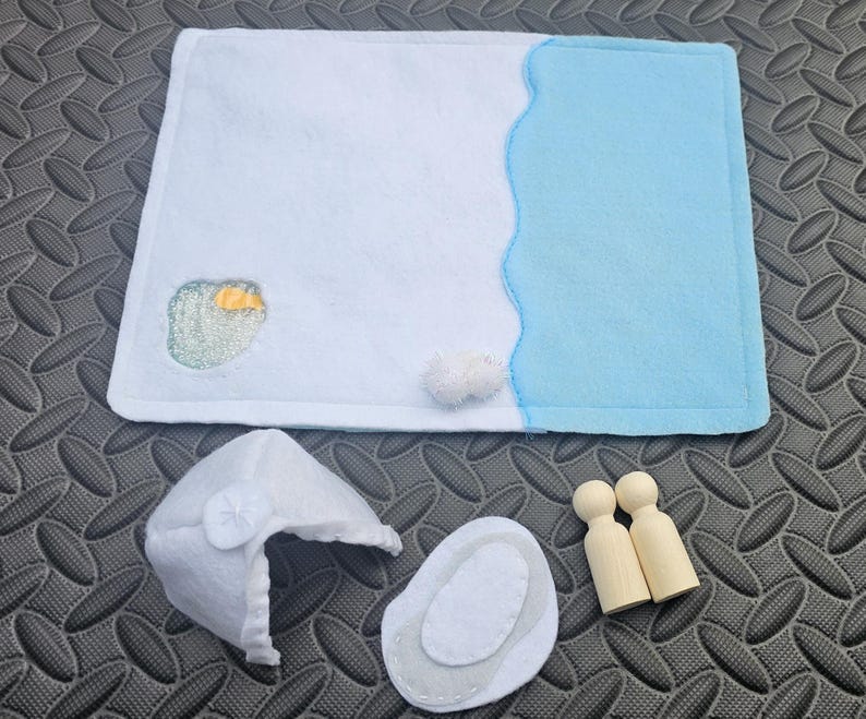 Arctic Felt Play Mat: Igloo, Iceberg & Peg Dolls - Etsy