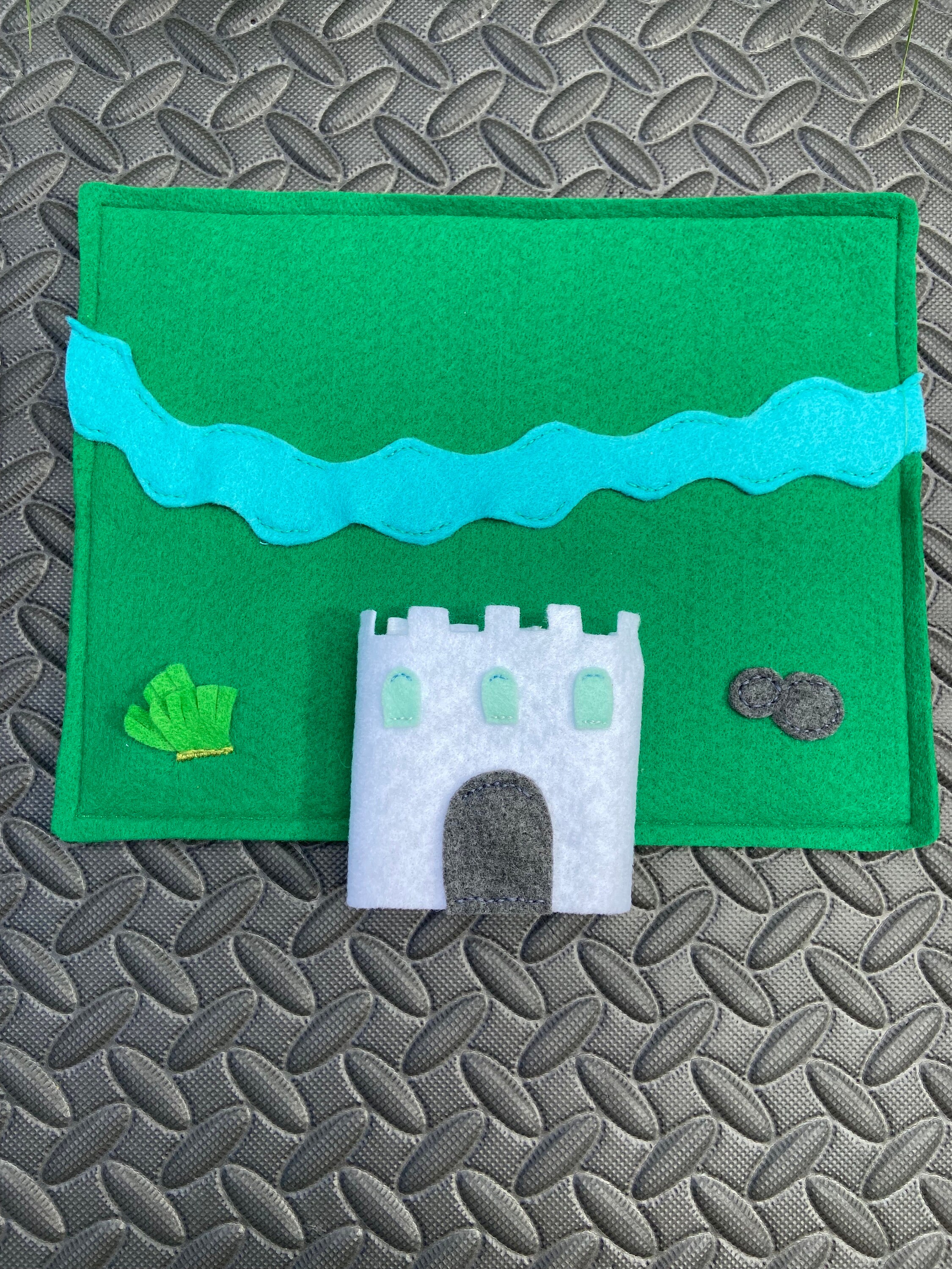Castle and Moat Playscape/princess Felt Play Mat/small World Play Mat ...