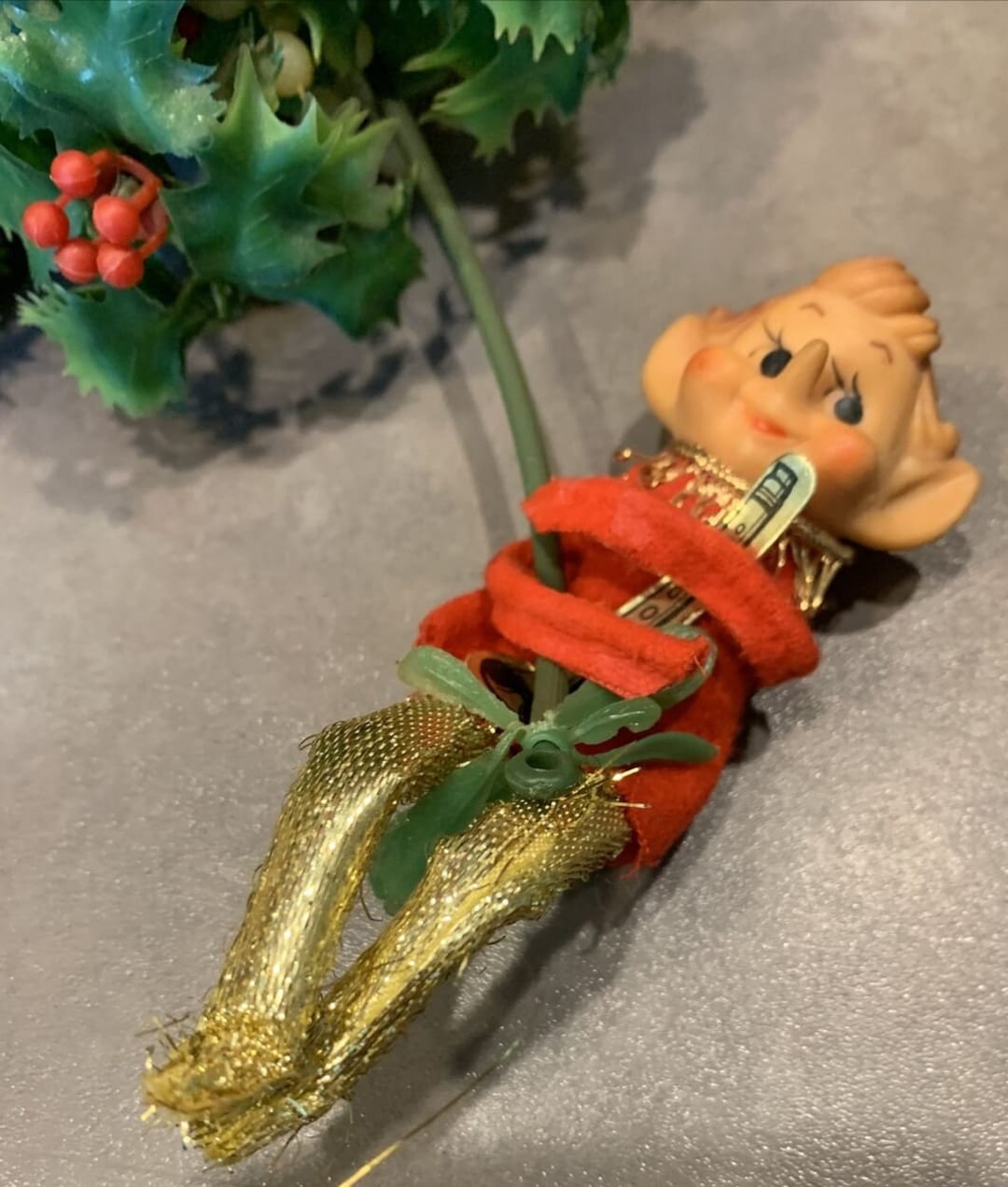 Vintage CHRISTMAS Plastic MISTLETOE Bell Hanging Pixie Elf Hugger Tree ...