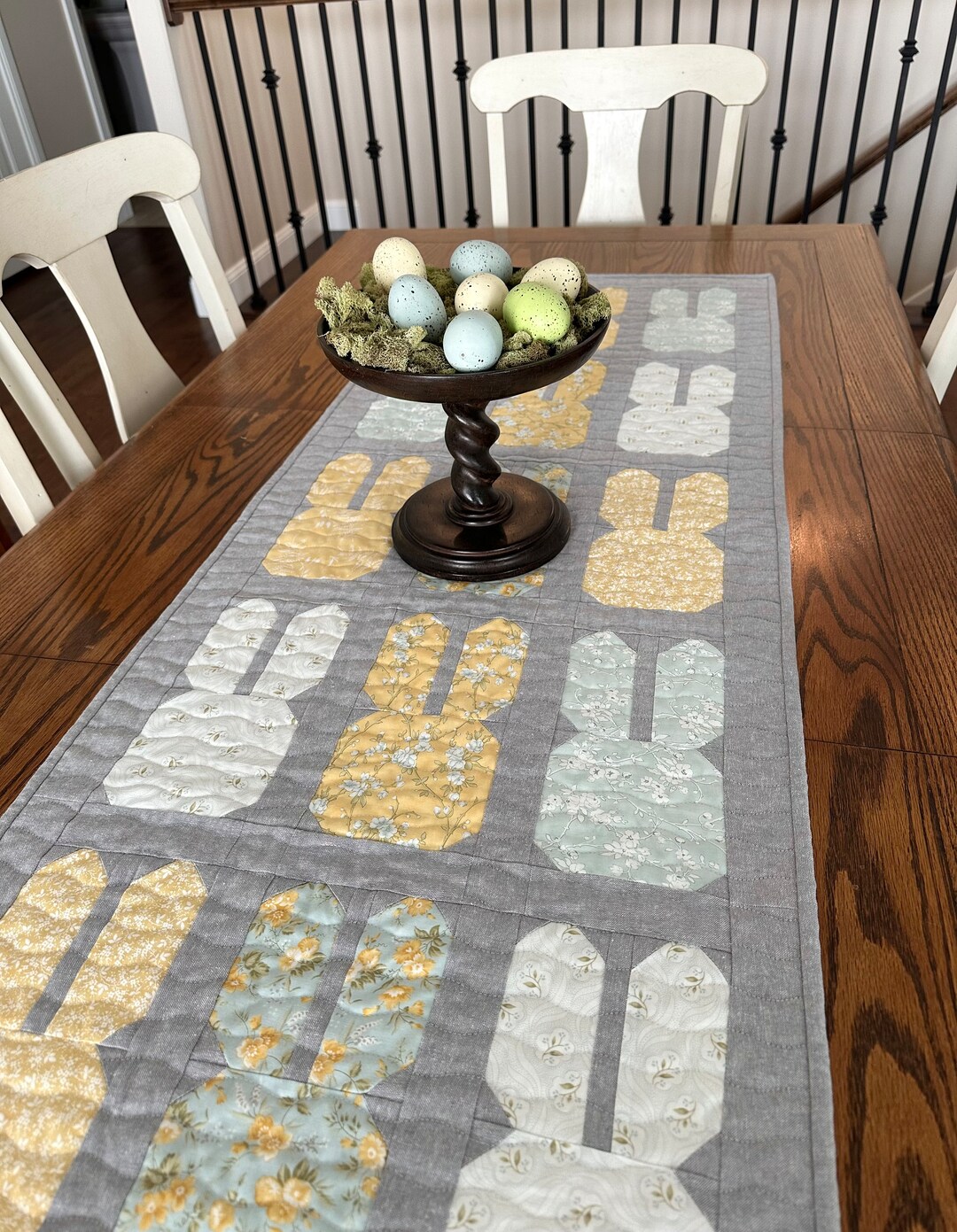 Quilted Easter Table Runner: Floral Bunny Design, Essex Linen - Etsy
