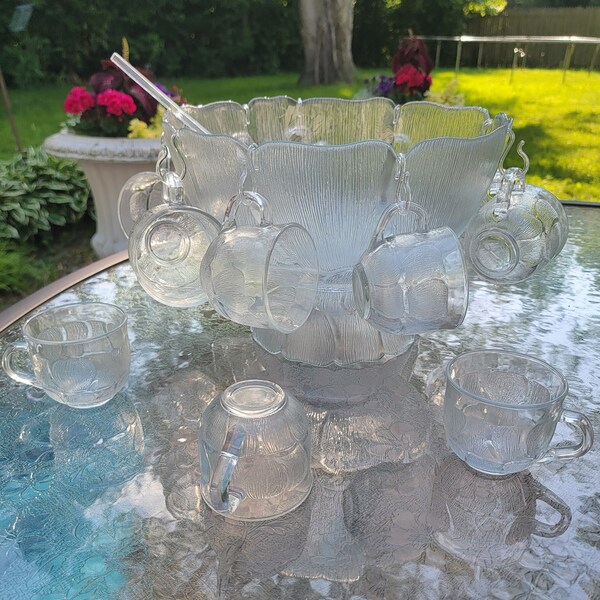Vintage Punch Bowl - Etsy