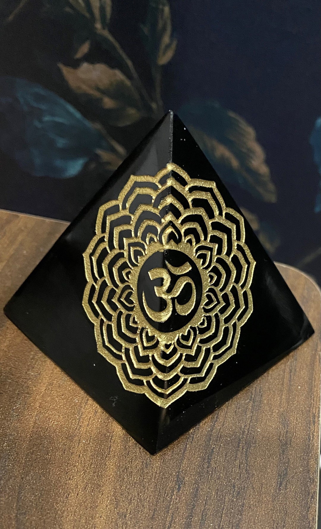 Obsidian OM Pyramid - Etsy