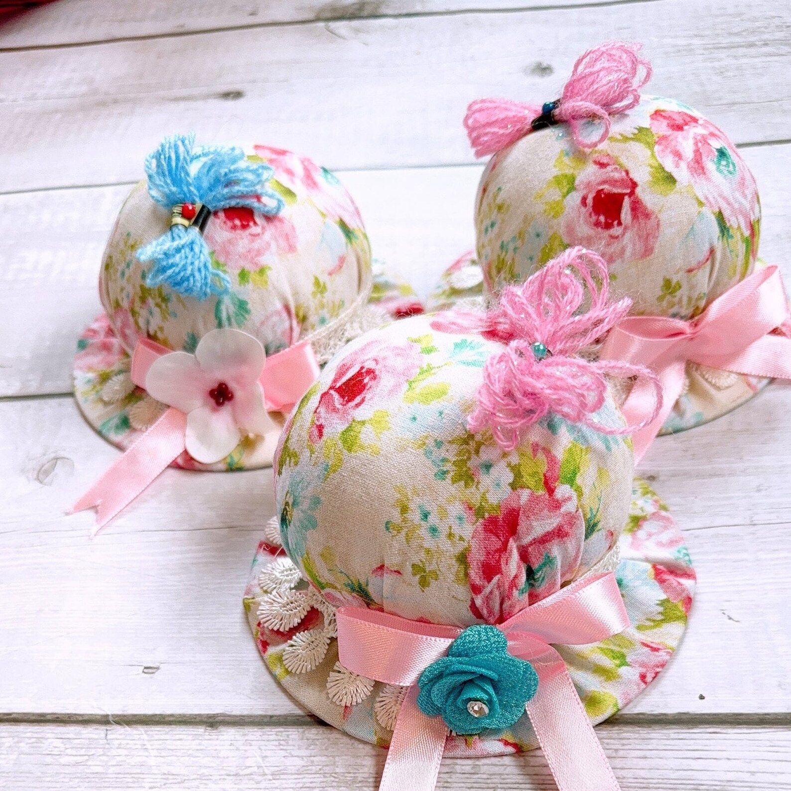 Pincushion Handmade, Round Pincushion, Pin Accessory, Pin Keeper ...
