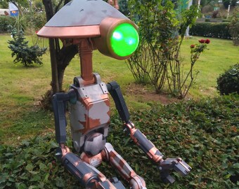 Life Size Pit Droid - Etsy