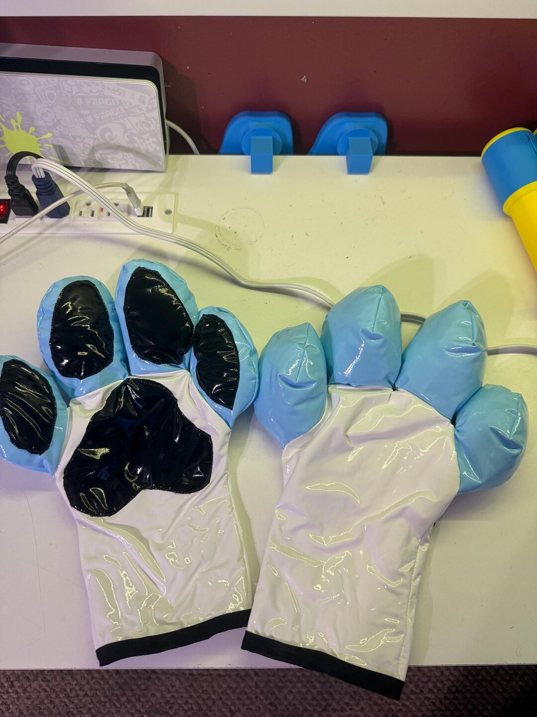 Fursuit Paws Shinny Vinyl - Etsy