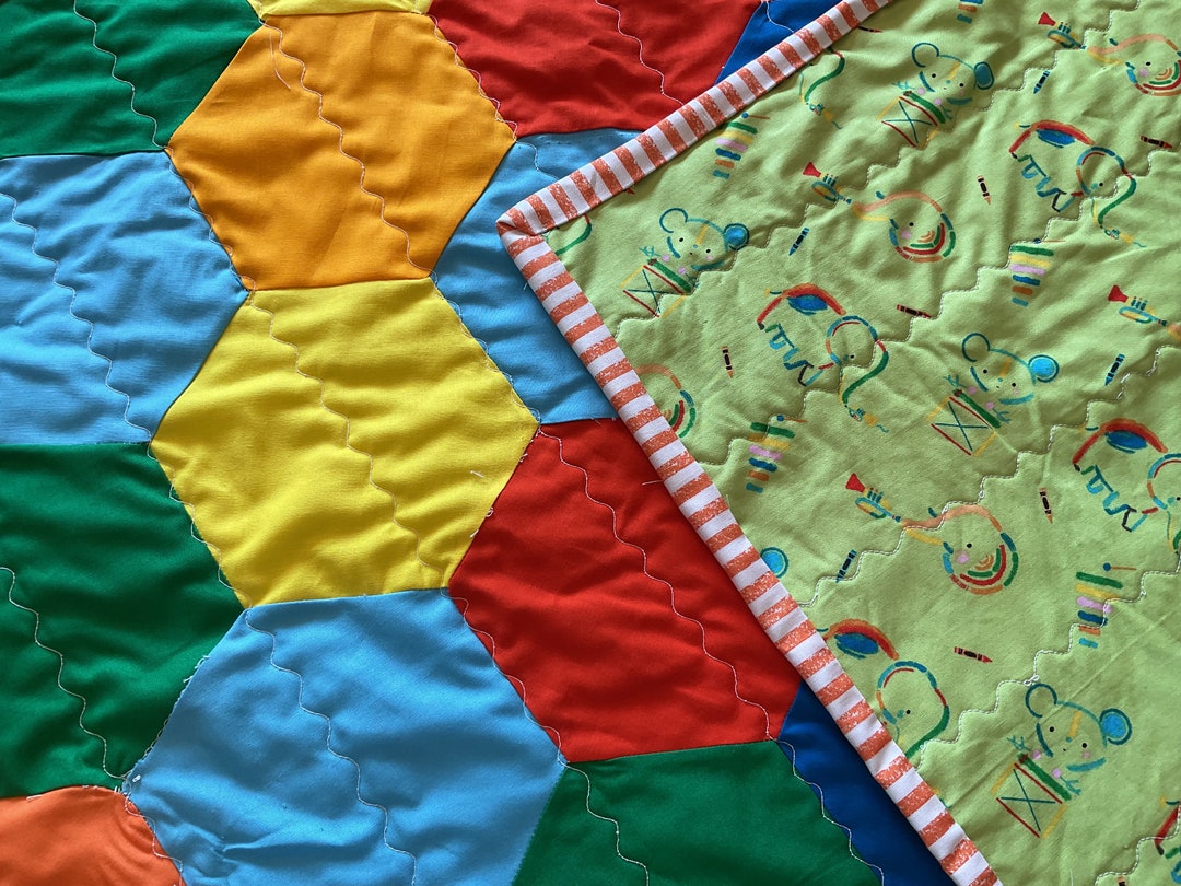 Riley Blake Octagon Green Crayola Animal Quilt - Etsy