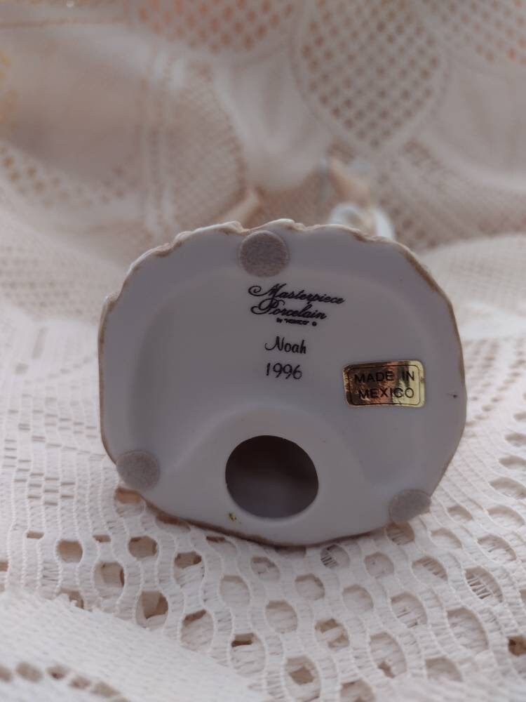 NOAH ~ Home Interiors Masterpiece Porcelain 1996. Made in Mexico. Excellent Condition 9" Tall - Etsy