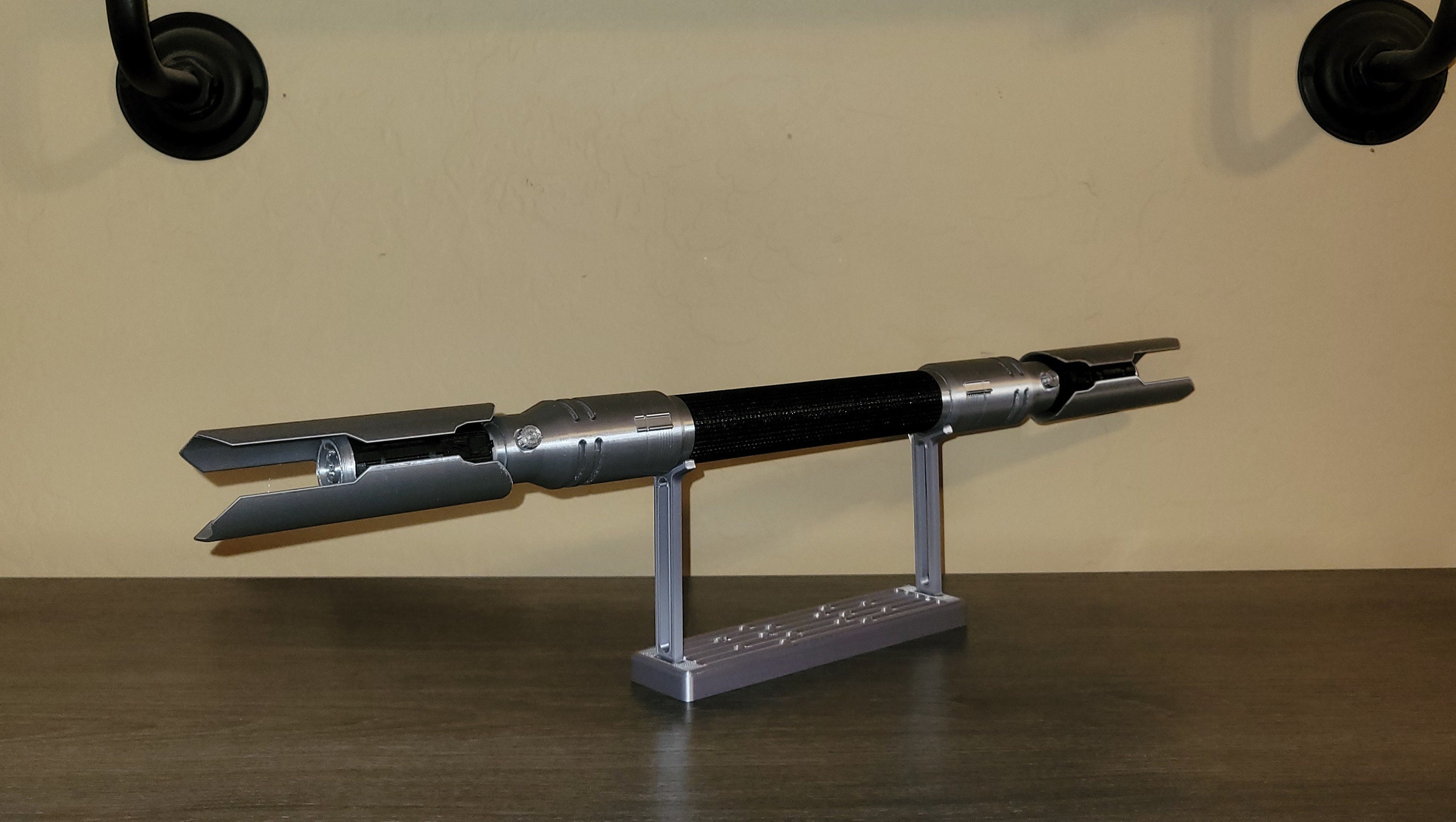 Jaro Tapal 3D Printed Lightsaber Fully Assembled + Free Stand - Etsy