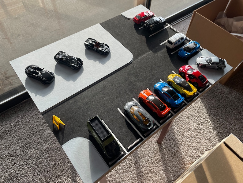 1/64 Hot Wheels Parking Lot Diorama - Etsy