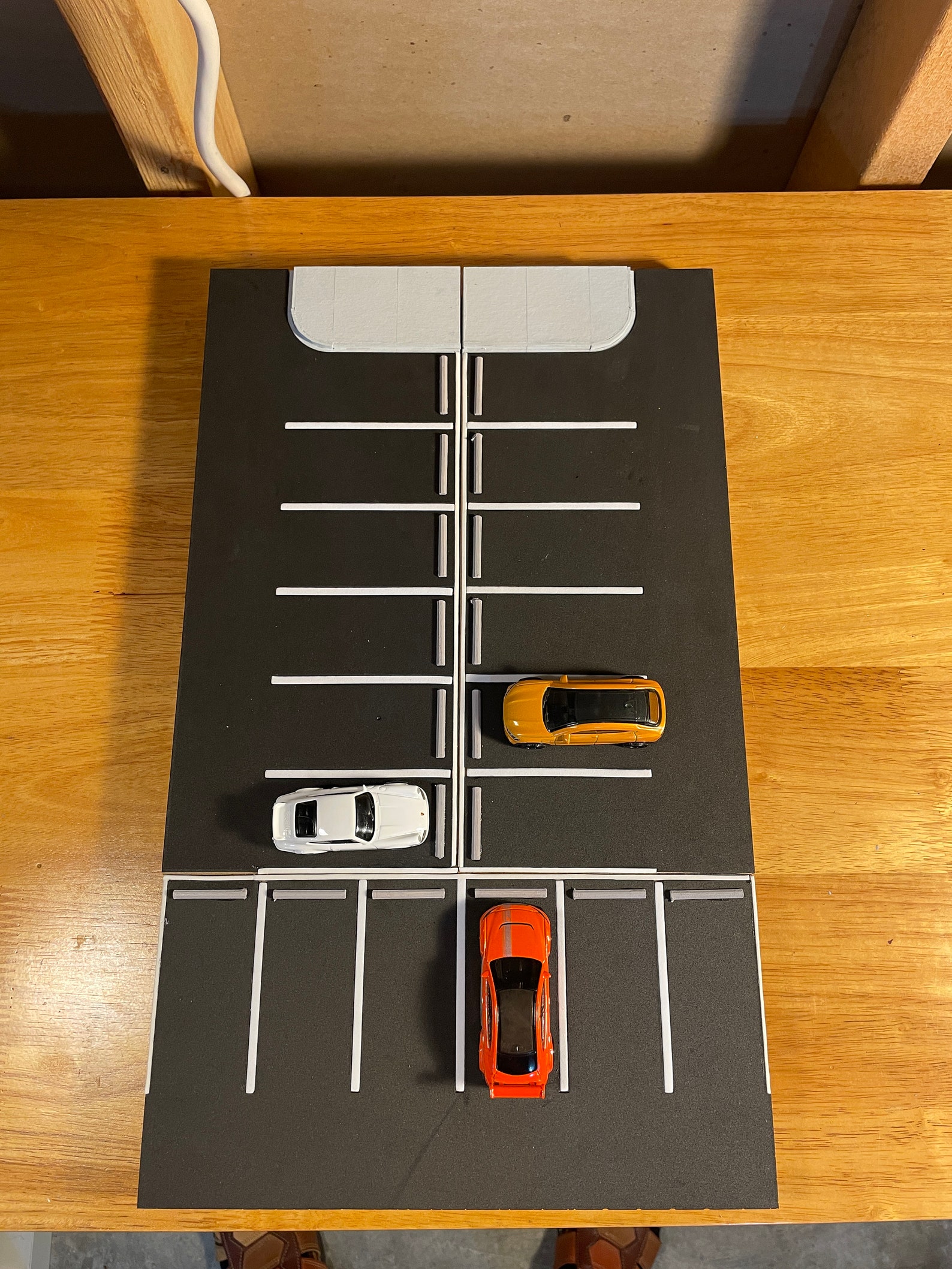 Hot Wheels Linear Parking Lot Diorama - Etsy