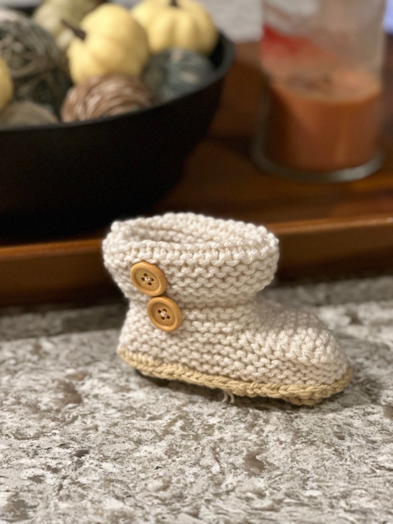 Super Cute Baby Boots Hand Knit Baby Boots, Baby Booties, Button Baby ...