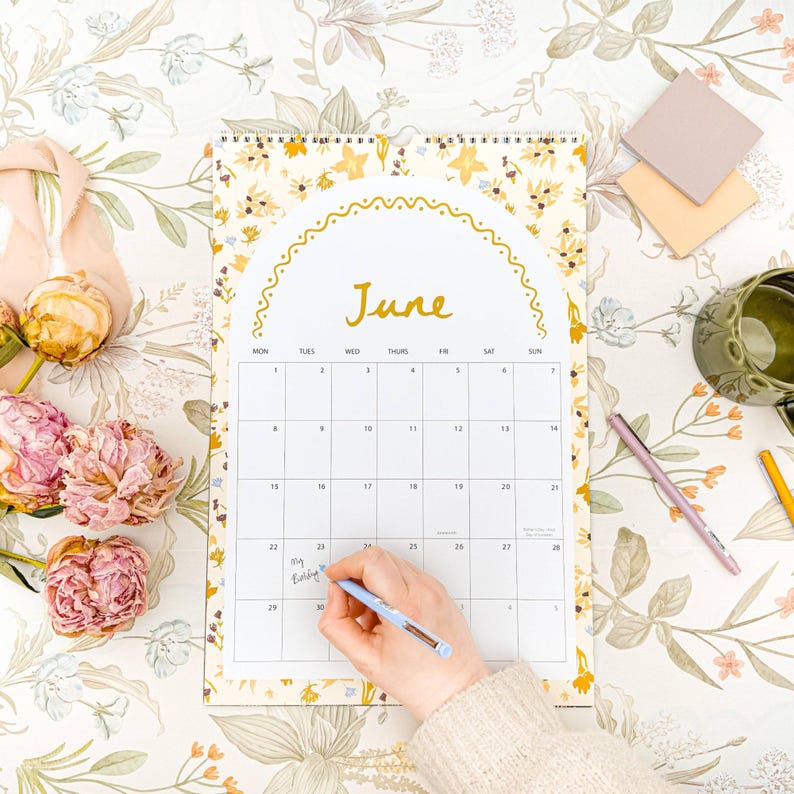 2026 Floral Cottage Calendar Office Decor Vintage Style Pattern Wall ...