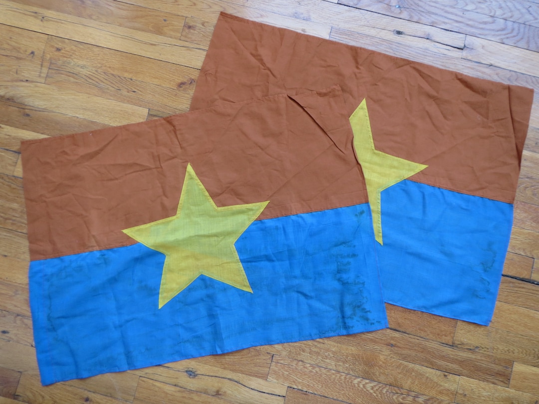 2 Flags , Vc Vietcong Flag , Red and Blue Flag W Yellow , Nva Flag , 21 ...