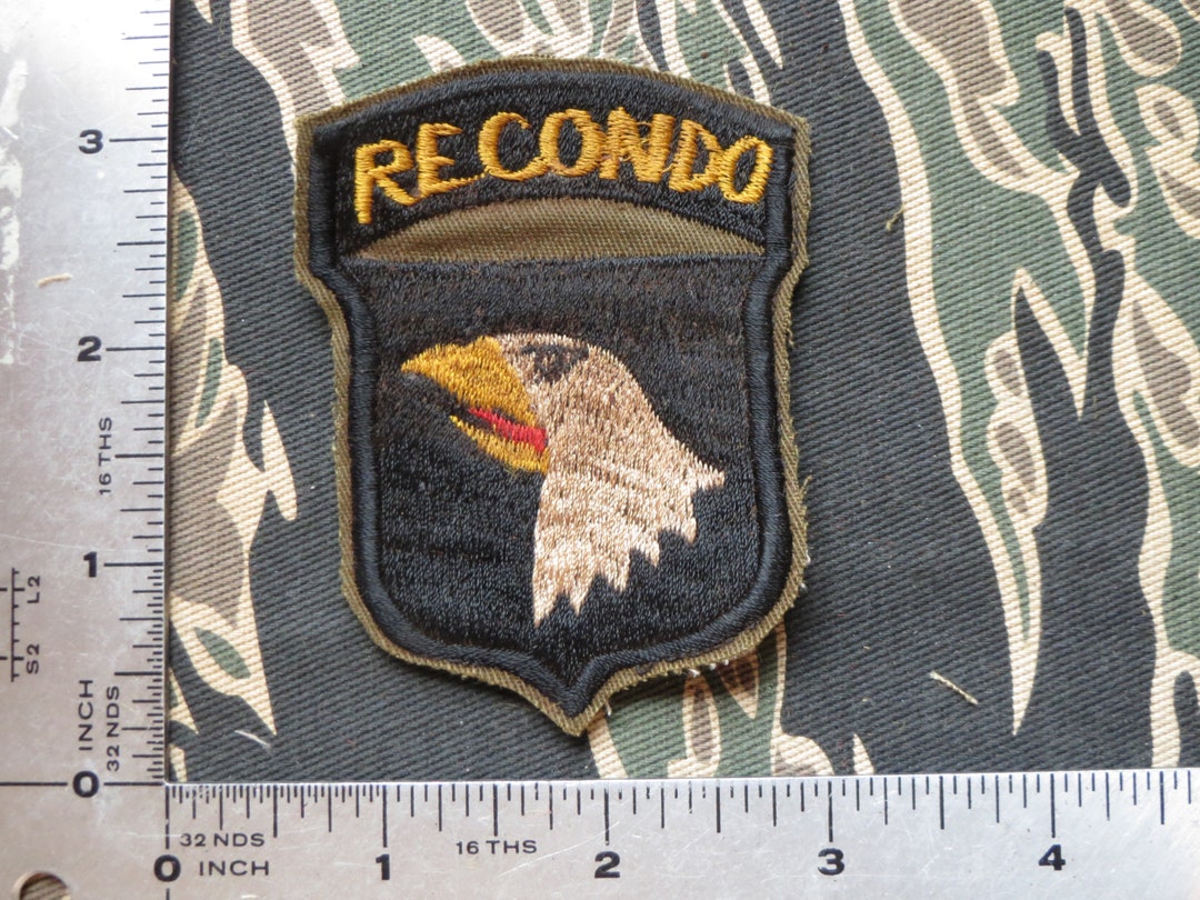 1 Plus 1 Free , Patch , Recondo , Phoenix , 101st Airborne Division ...