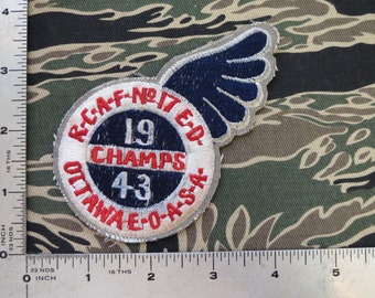 RCAF WW2 Royal Canadian Air Force J. R. Gaunt Montreal Buttons Lot 12 ...