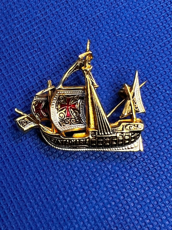 Vintage Spanish galleon ship brooch. - Gem