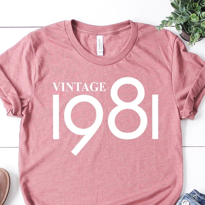 Born 1981 Tshirt - Etsy