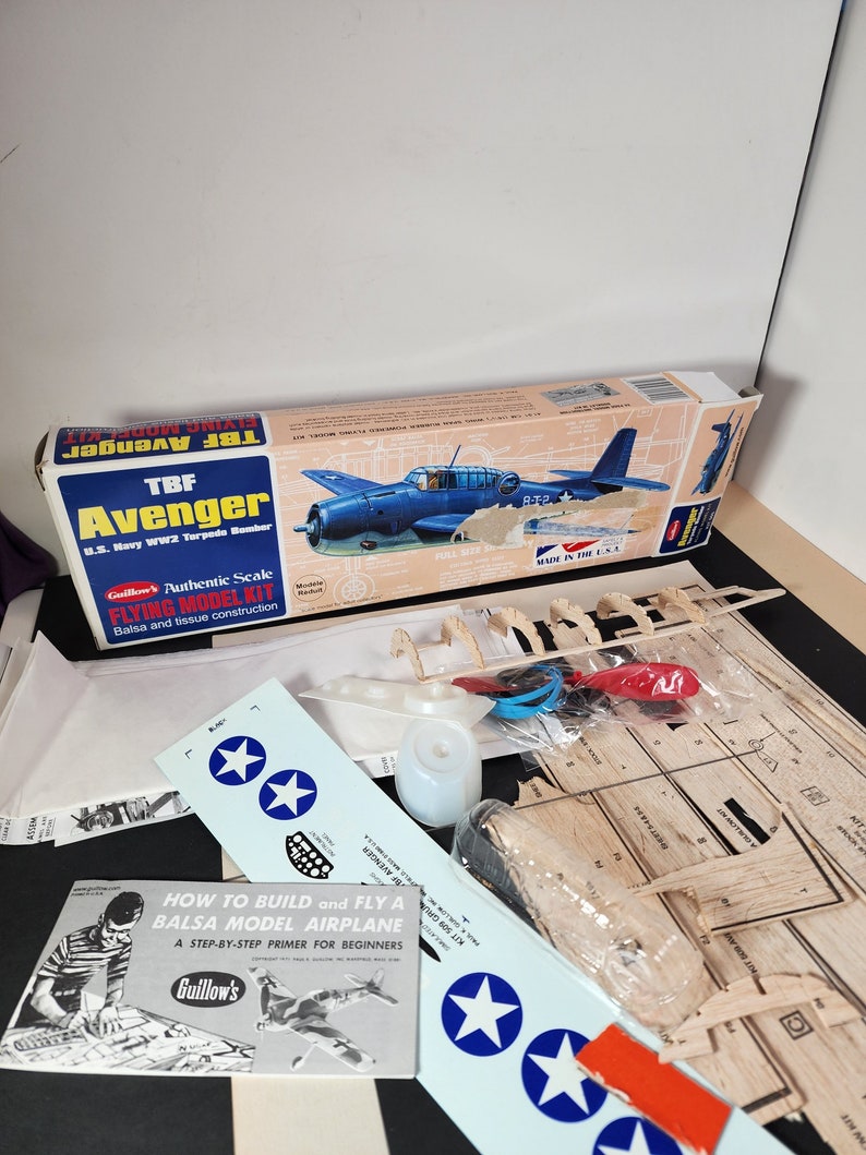 Vintage Avenger Plastic Model - Etsy