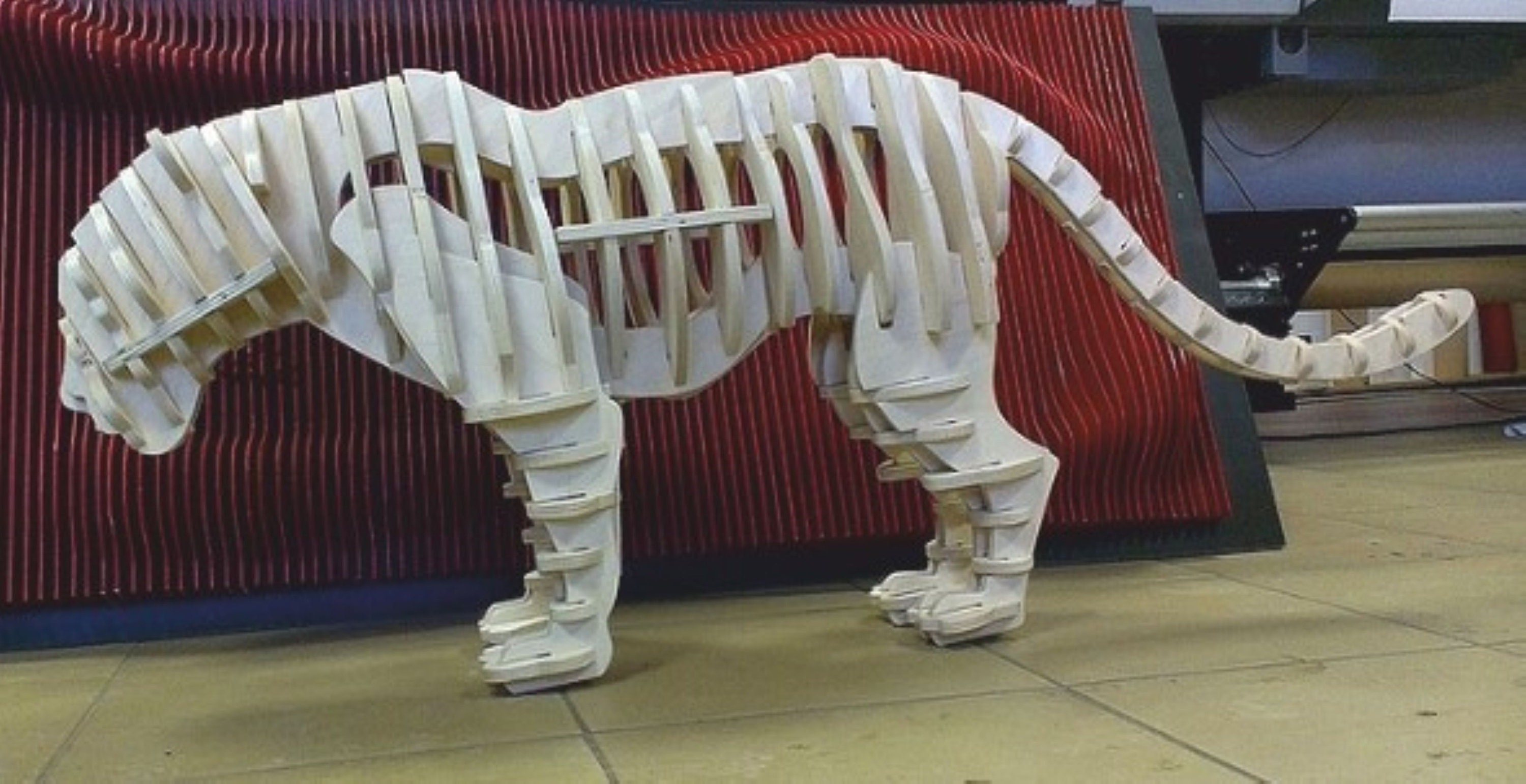 Tiger. Laser cut files svg dxf, Holzbearbeitungsplan, CNC-Schnittmuster ...