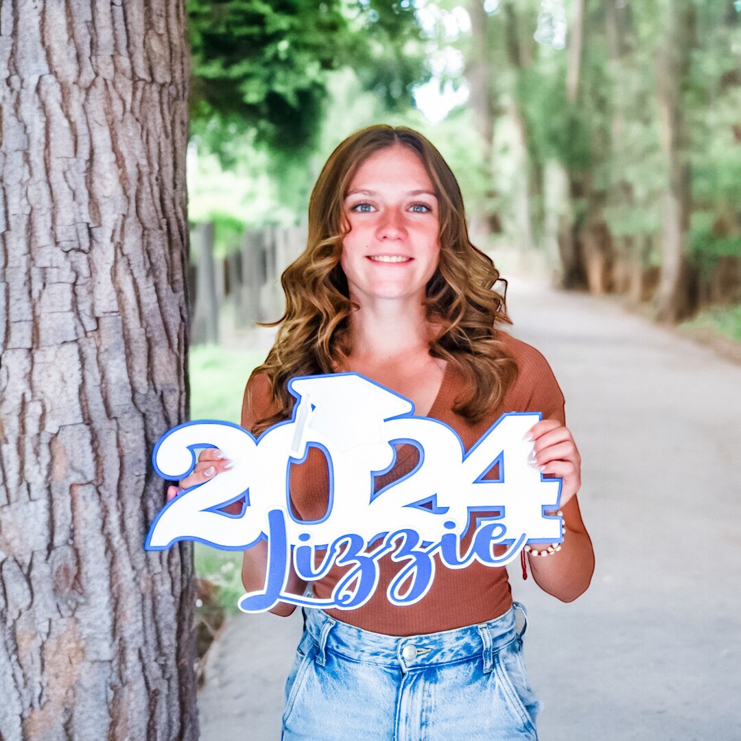 2025 Senior Photos Sign, High School Senior Photo Prop, Graduating ...
