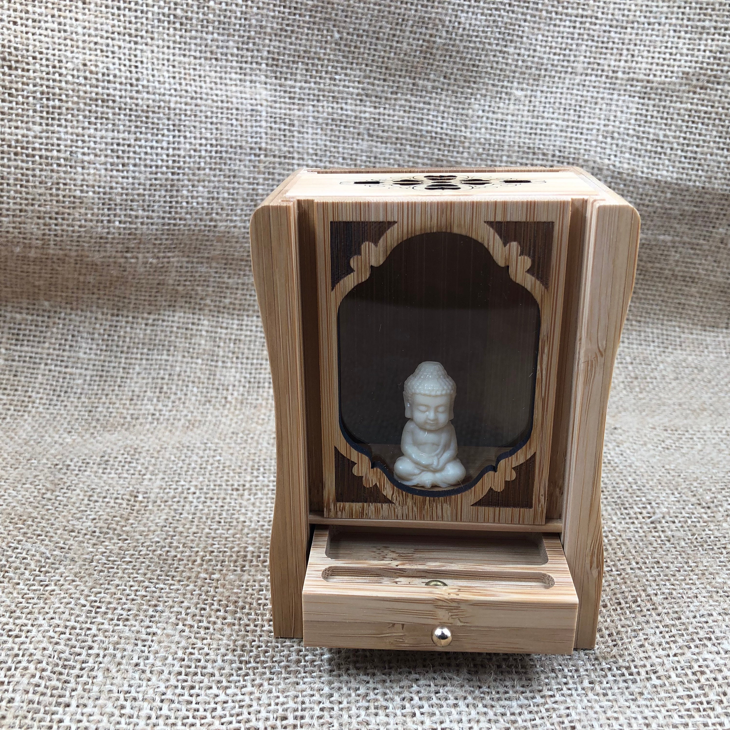 Mini Buddhist Altar Wood Buddha Altar Shelf Wooden Buddhist Altar ...