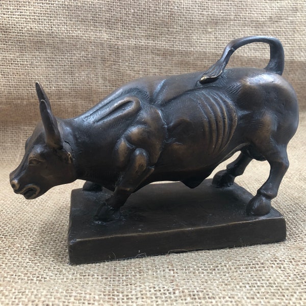 Shelf Statues - Etsy