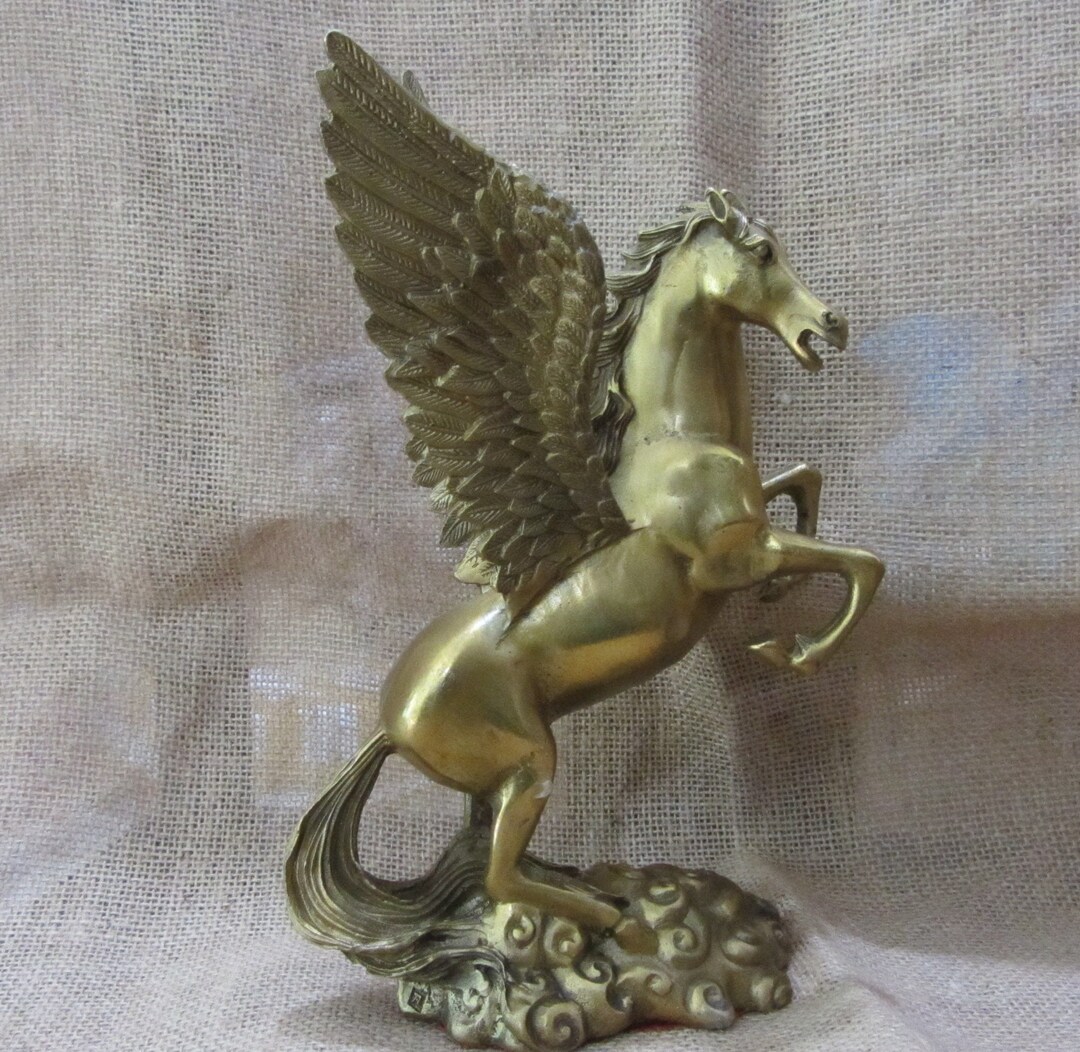 Big Cooper Winged Horse Flying Pegasus God Greek Mythology Statue ...