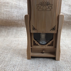 Mini Buddhist Altar Wood Buddha Altar Shelf Wooden Buddhist Altar ...