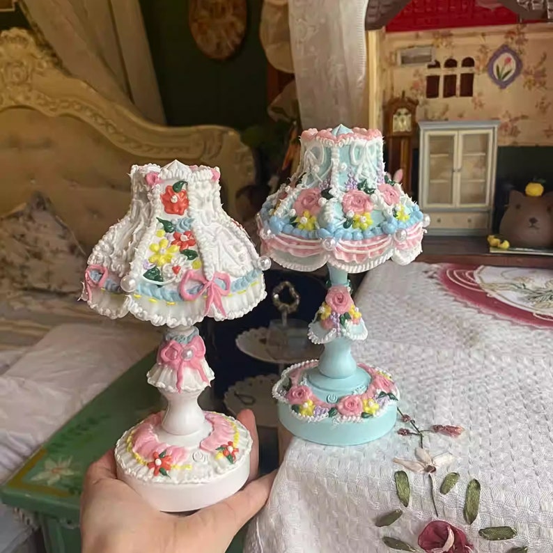Exquisite Dollhouse Table Lamp, Handmade Miniature Floral Table Lamp ...