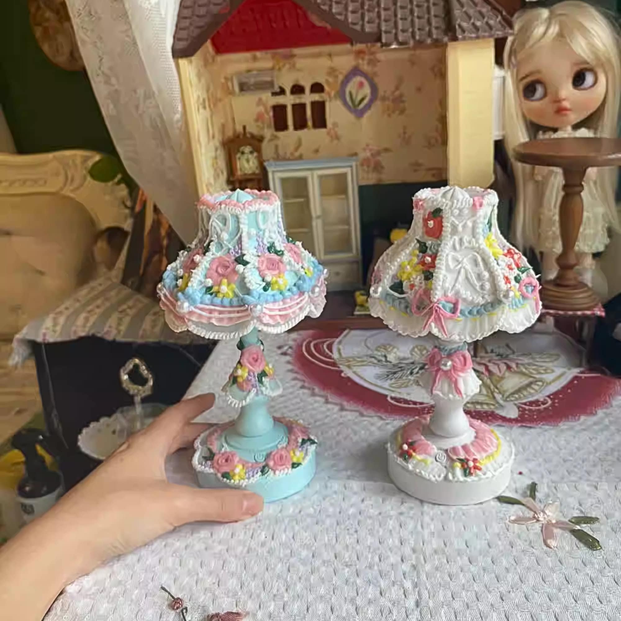 Exquisite Dollhouse Table Lamp, Handmade Miniature Floral Table Lamp ...