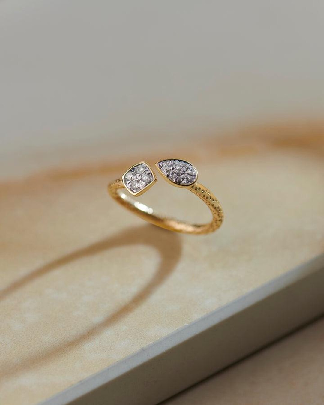 4K Gold Cross-over Dainty Diamond Ring | Elegant 18K Gold Timeless ...