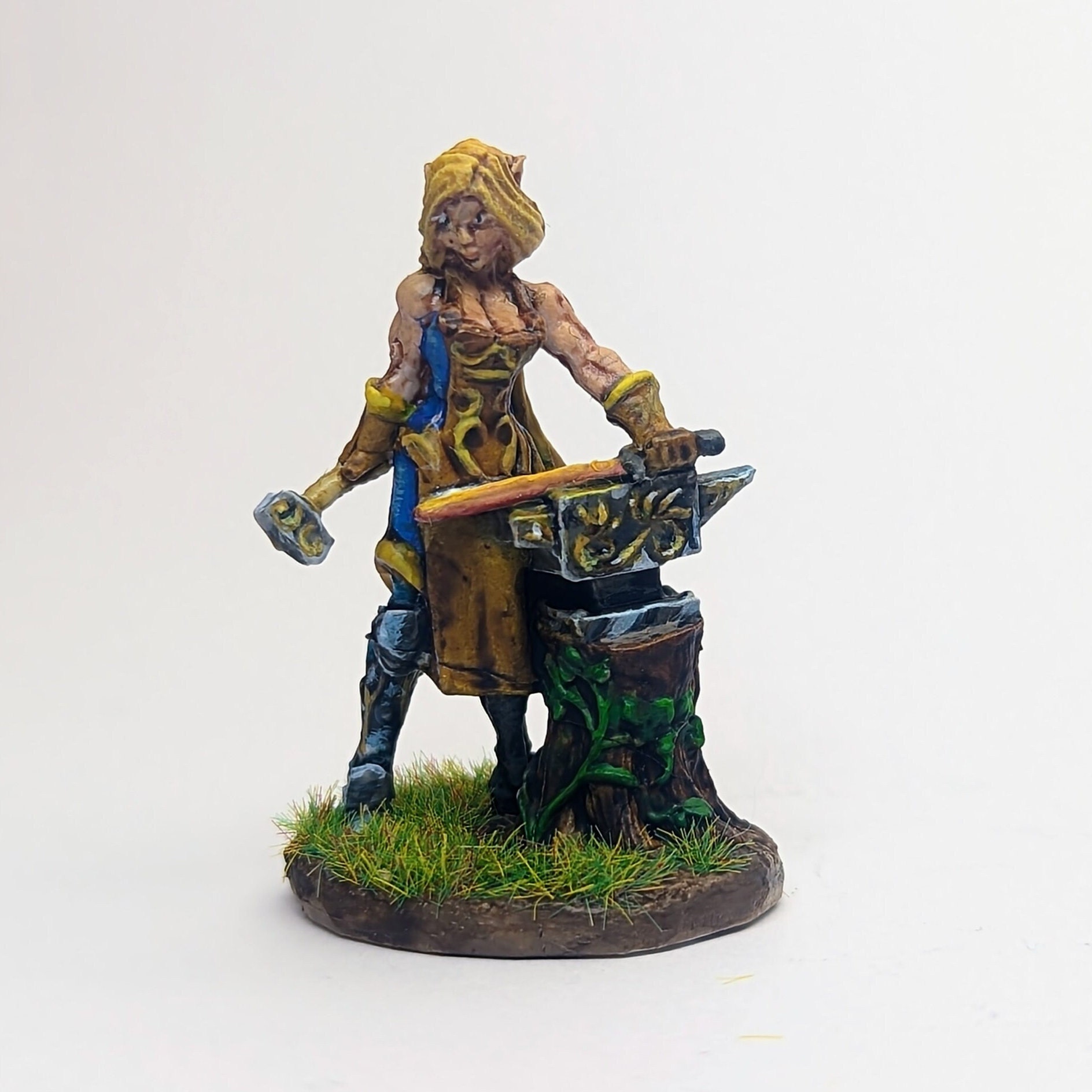 Hand Painted Elven Blacksmith Reaper Bones Tabletop Miniature - Etsy UK