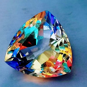 Certified Magical Quarts 30 Carat AA+ Rainbow Mystic Topaz Trillion ...