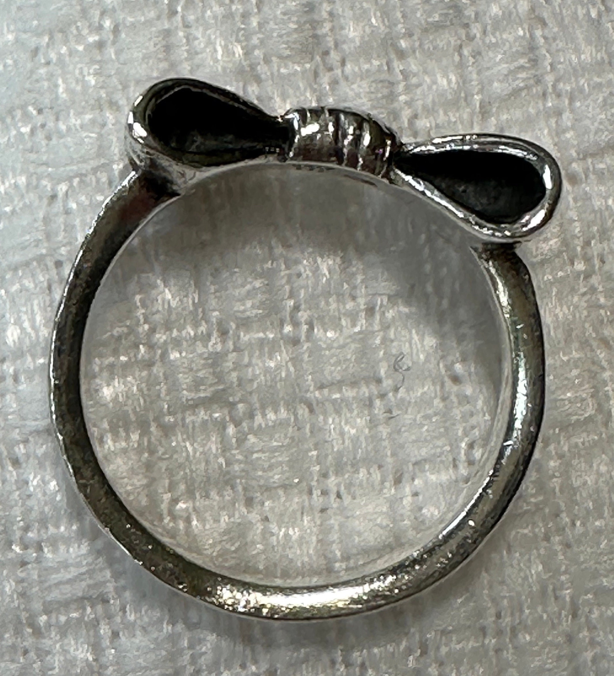 James avery retired bow ring store