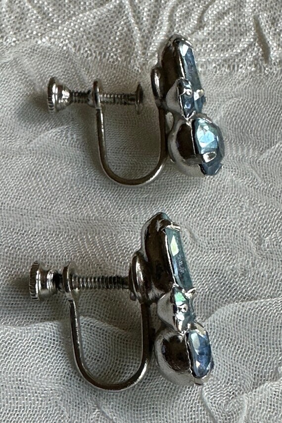 Blue Rhinestone Fleur de lis Screw Back Earrings - Gem
