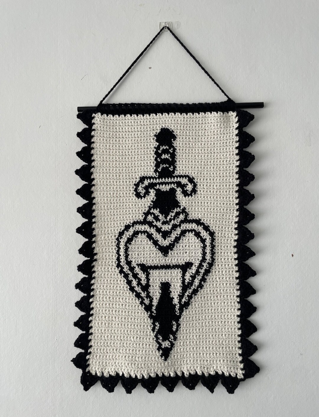 Dagger Heart Traditional Tattoo Crochet Wall Hanging Tapestry Pattern ...