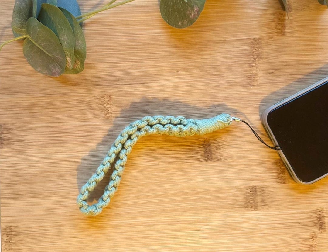 Macrame Sage Green Phone Holder, Stylish Wrist Strap for Mobile Phones ...