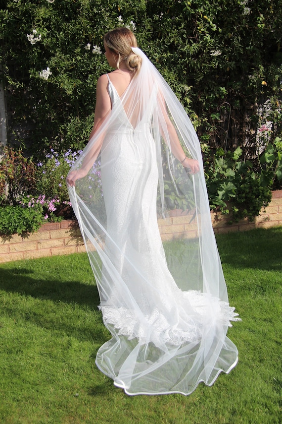 Off white wedding veil store