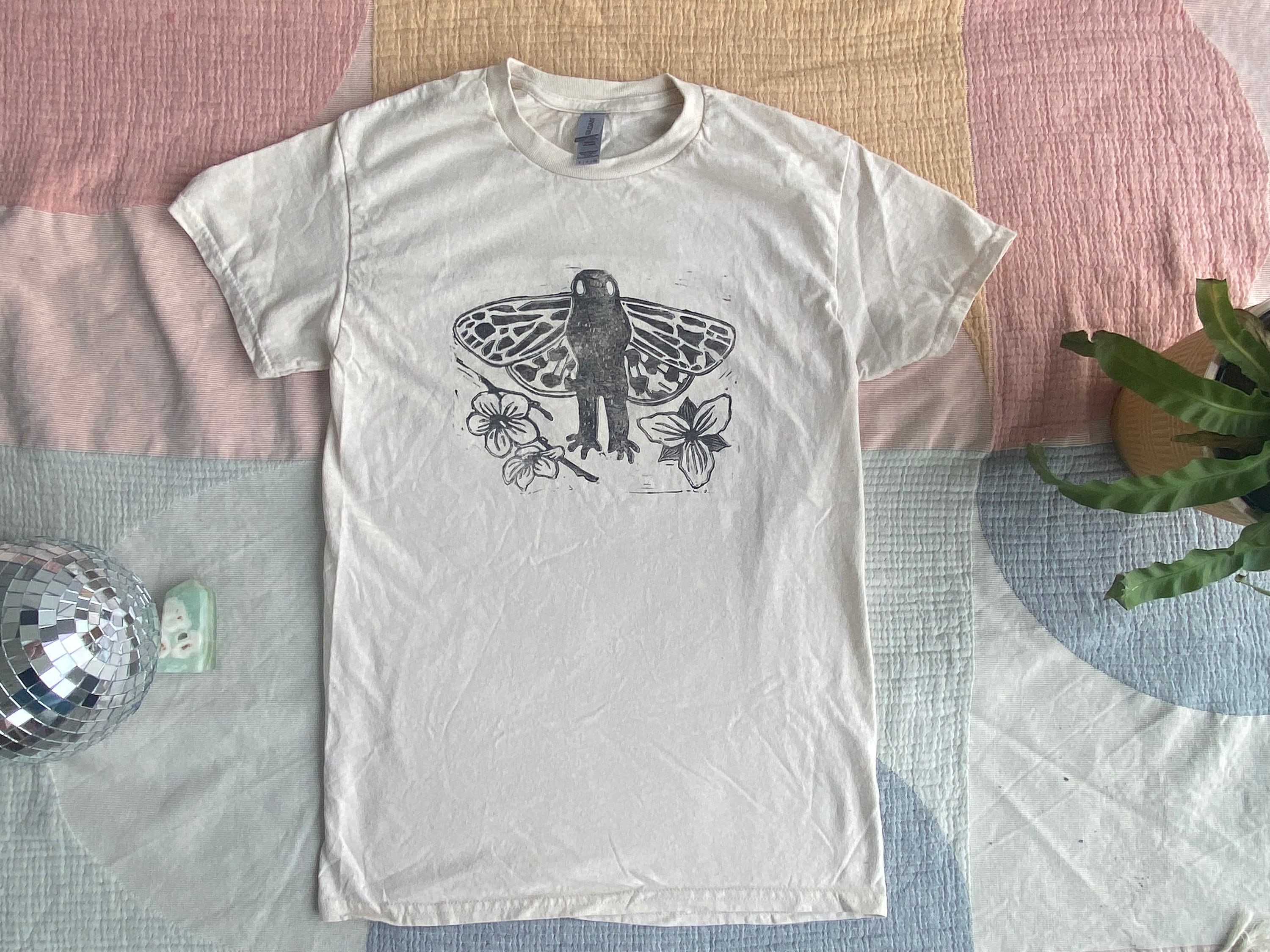 Mothman T-shirt Cryptid Shirt West Virginia Cryptid Print Hand Printed ...
