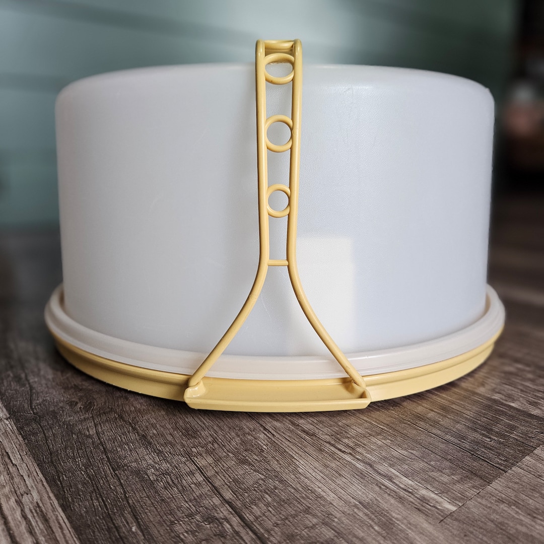 Tupperware Cake Taker Carrier Holder Harvest Gold 683, 684 With Handle ...