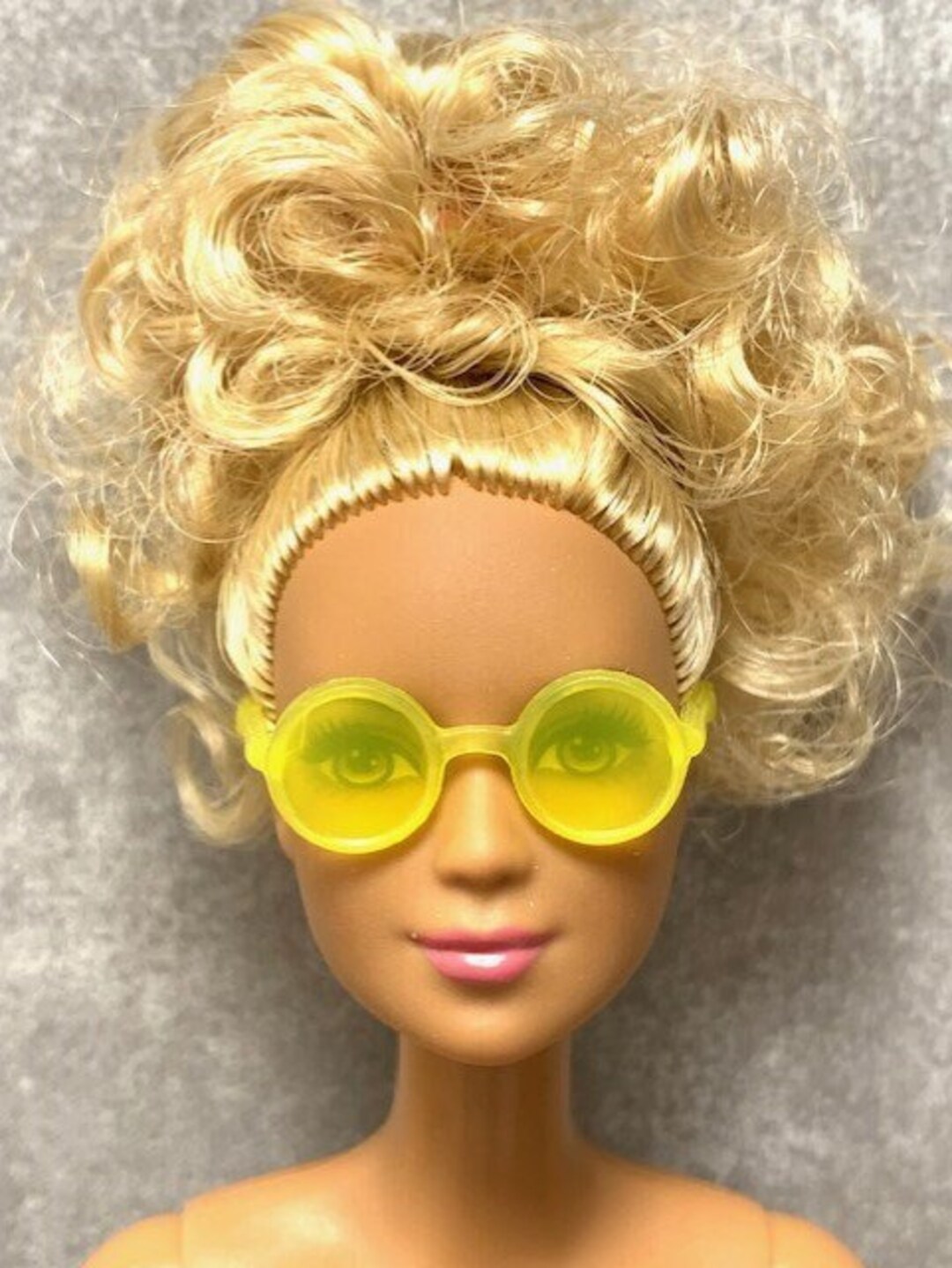 Yellow Round Sunglasses See Thru Sunglasses Male & Female Doll Scale 1: ...