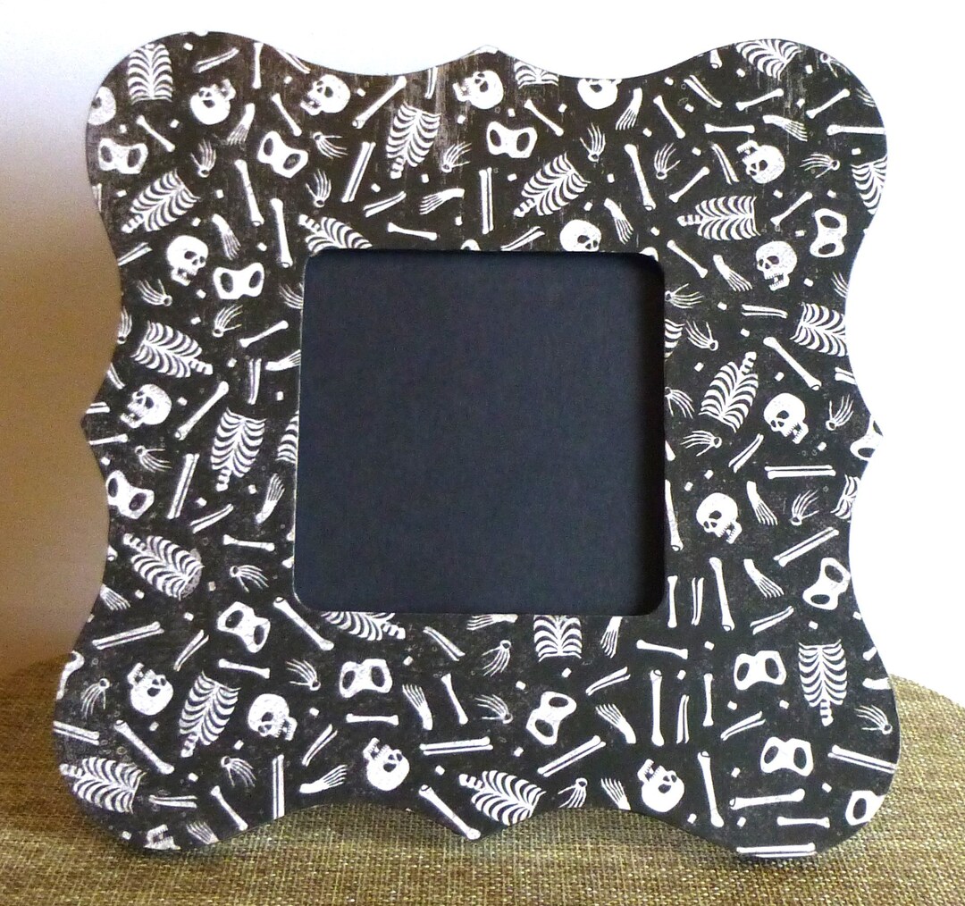 Skull and Bones Picture Frame Photo Frame Skeleton Halloween - Etsy