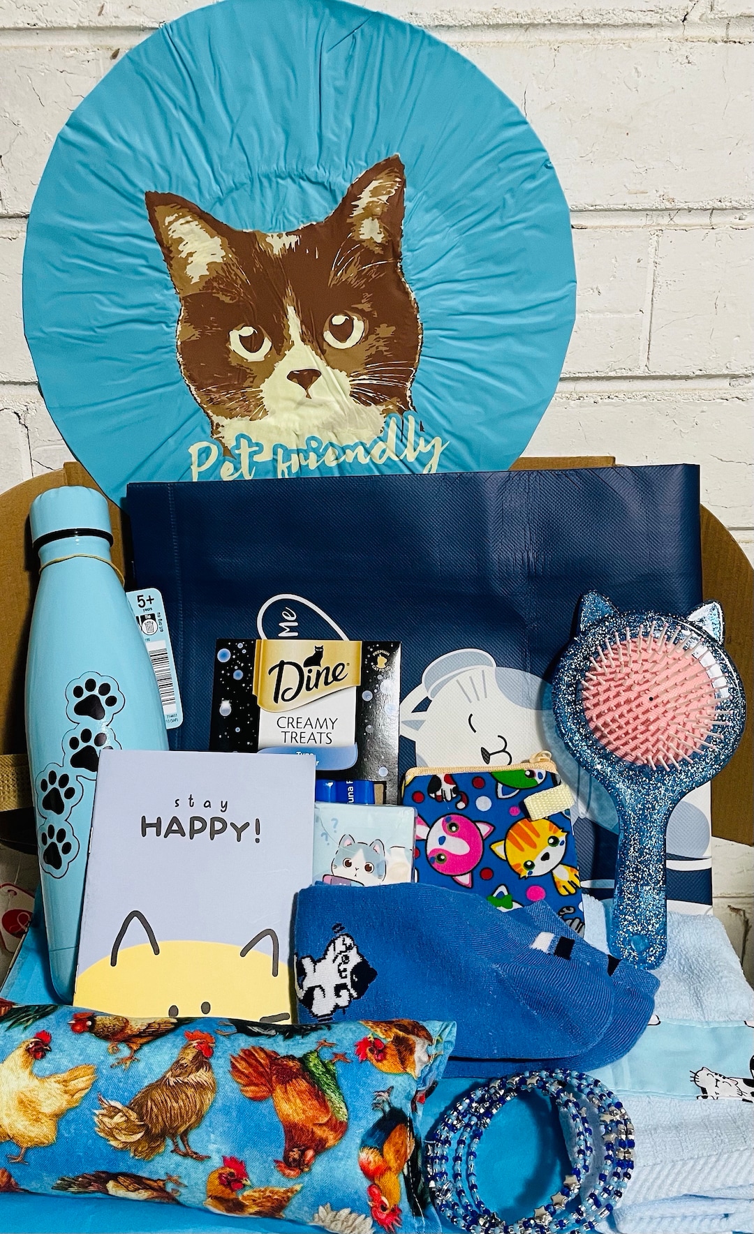 Gorgeous Cat Lovers’ Blue Themed Gift Box Hamper Cat Themed Gifts Crazy ...