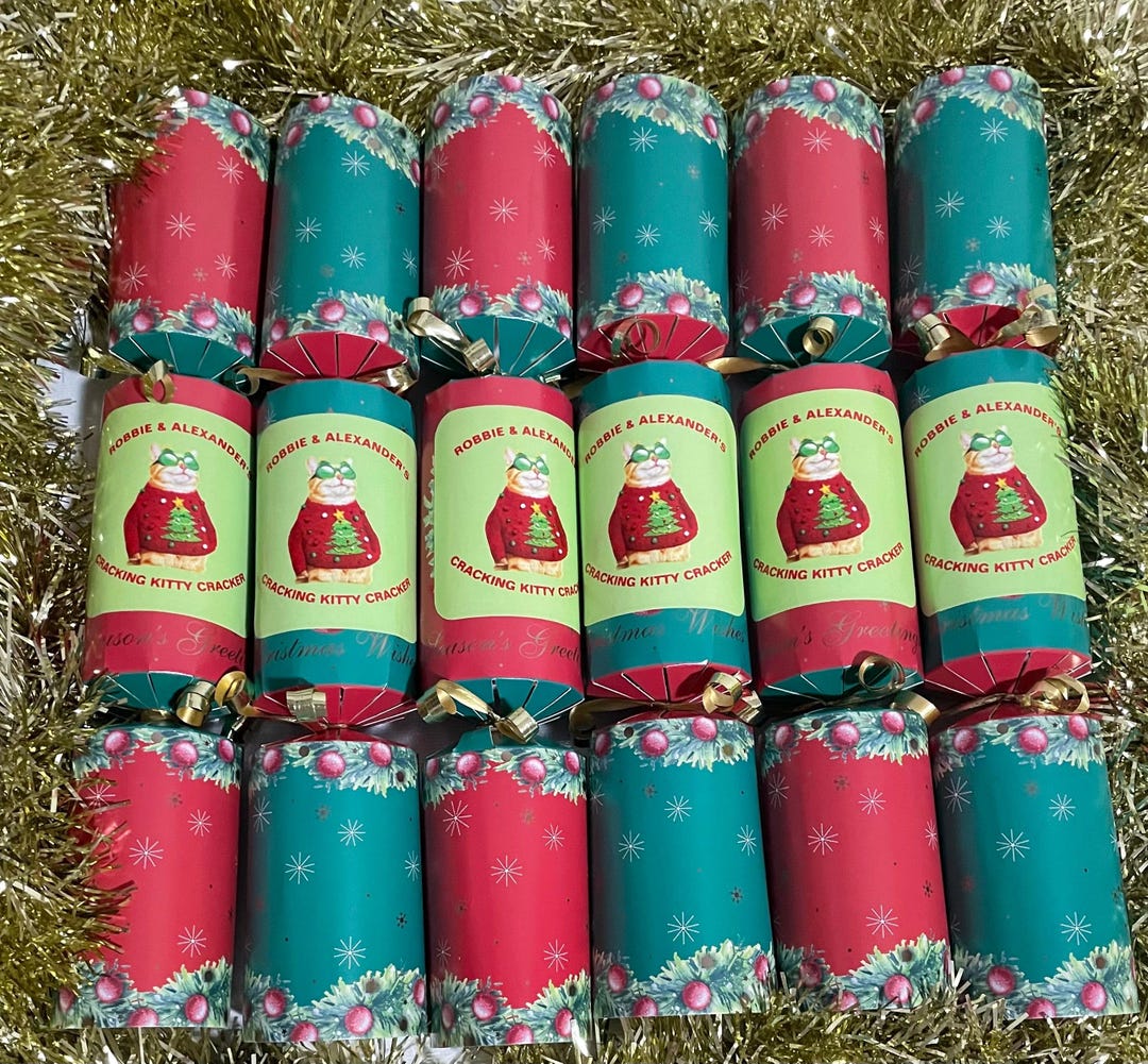 CAT LOVER BONBONS Christmas Crackers Cat Themed Trinkets Christmas ...