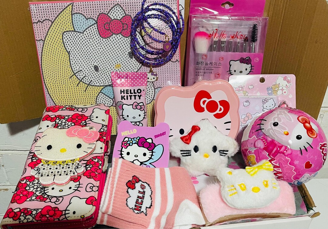 AMAZING HELLO KITTY Gift Box Hamper Hello Kitty Present Hello Kitty ...