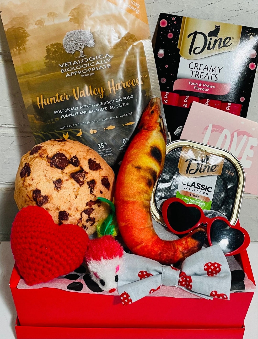 Cat Kitten Love Gift Box Hamper Sweetheart Gift for Cat Love Box Treat ...