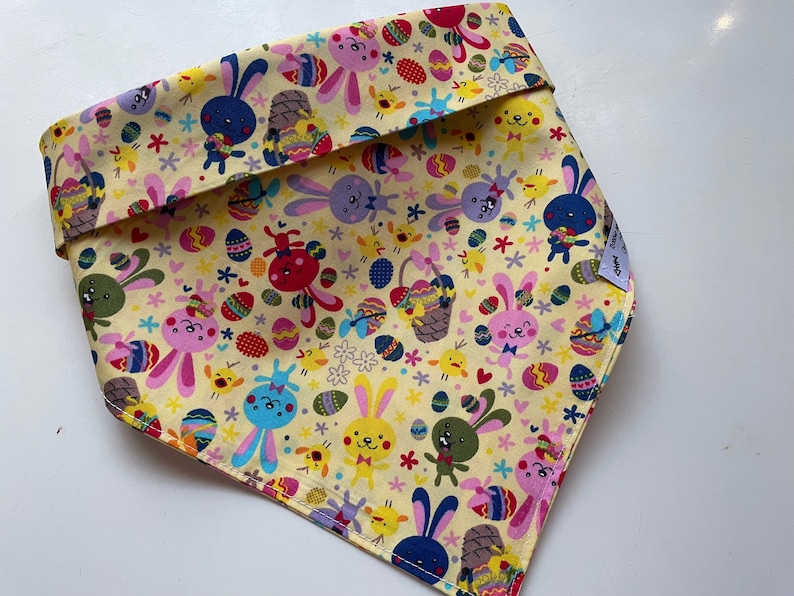 Pañuelo de Pascua para perro hecho a mano - Estampado de conejito y ...