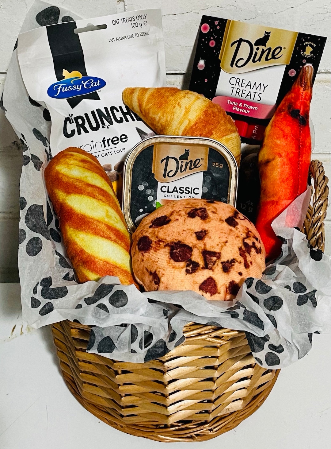 Cat Kitten Gift Hamper Basket Goodie Basket Treats and Toy Basket Food ...