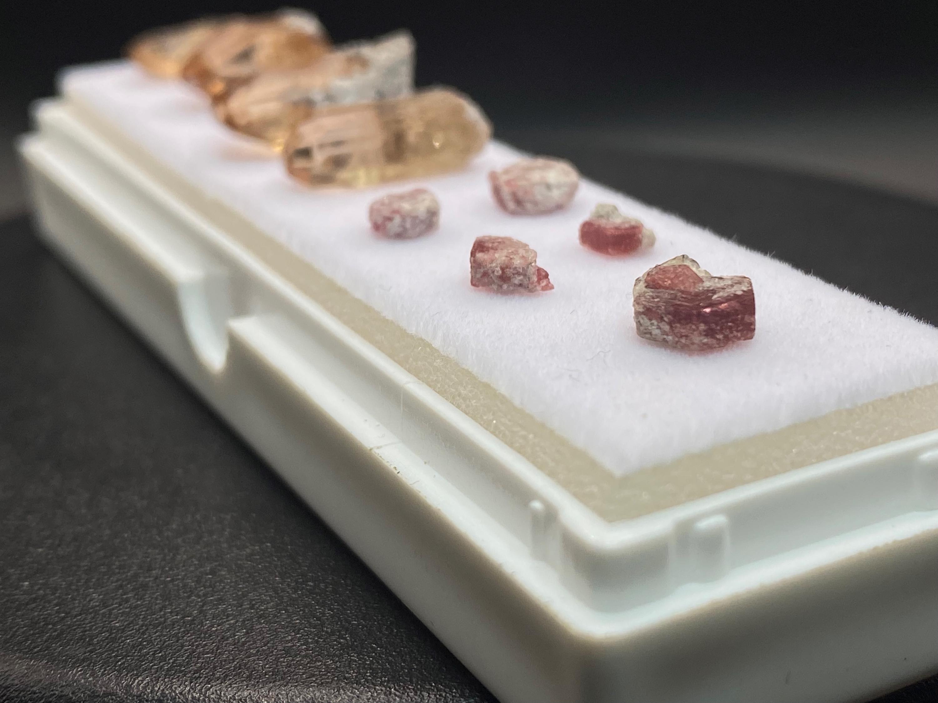 Thomas Range Set red Beryl, Topaz, Bixbyite - Etsy