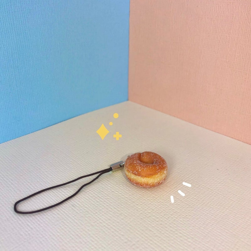 Cinnamon Roll Keychain - Etsy